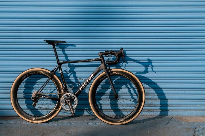 Factor O2 V.A.M rim brake full bike Campagnolo EPS 11 speed